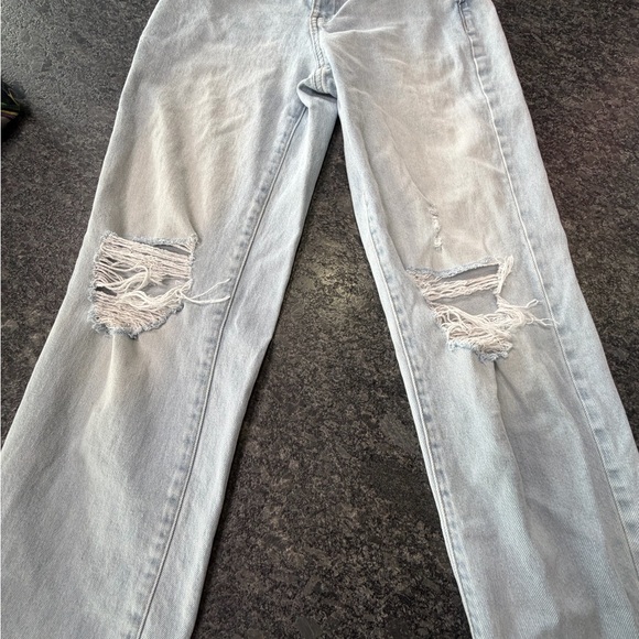 Kohl's | Jeans | Kohls Light Gray Ripped Straight Leg Jeans | Poshmark
